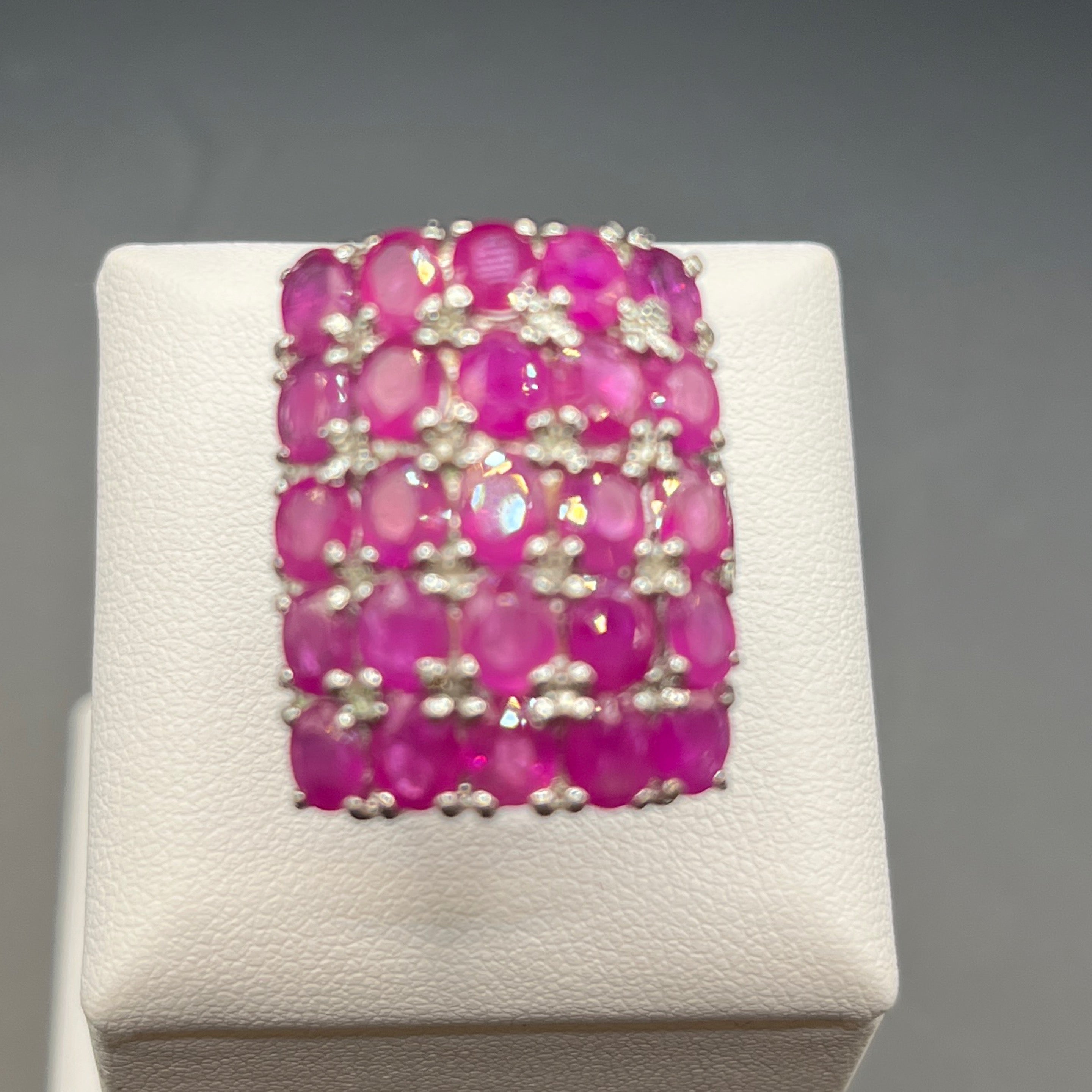 Burmese Ruby | Siam Exclusive Gems & Jewelry USA