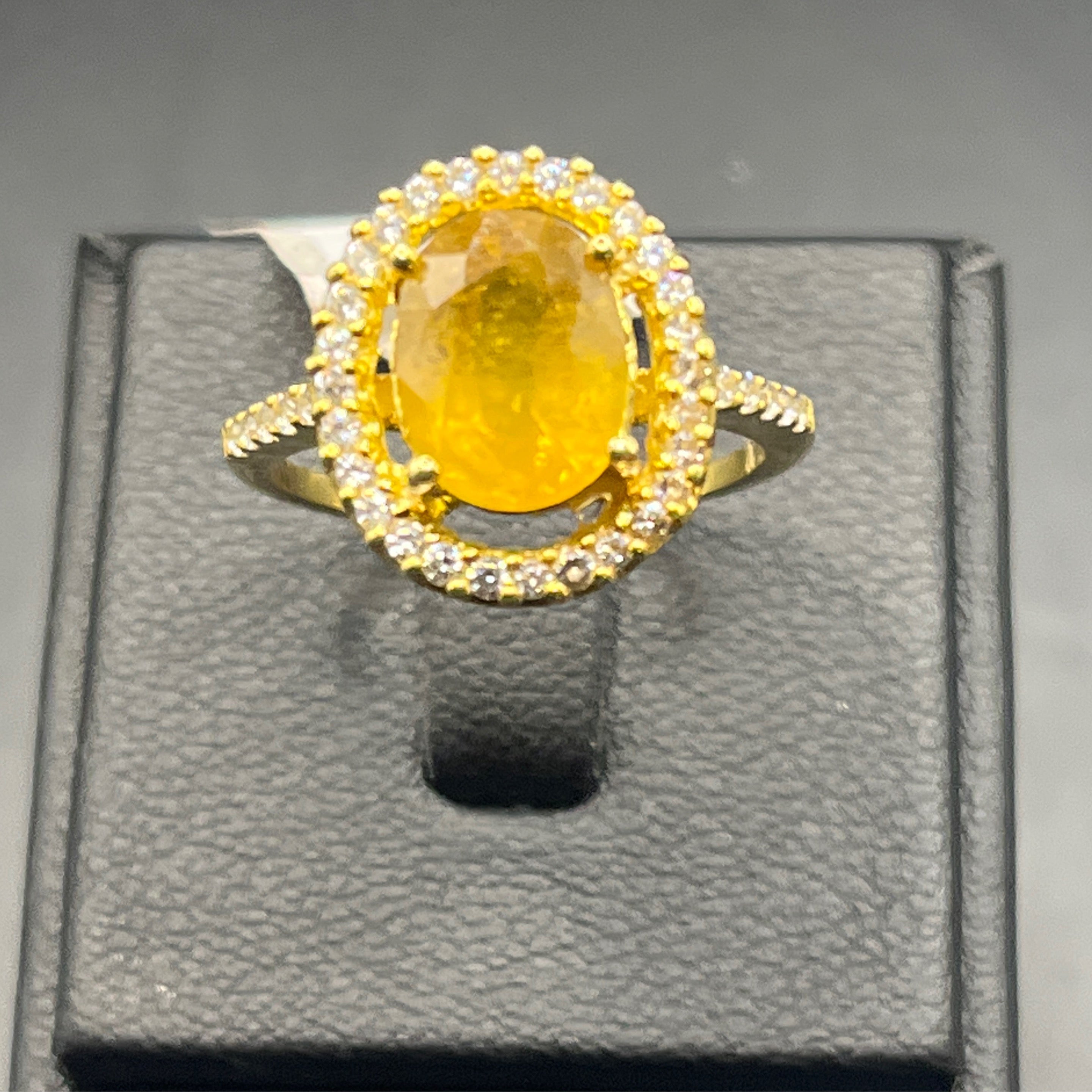 Siam Yellow sapphire | Siam Exclusive Gems & Jewelry USA
