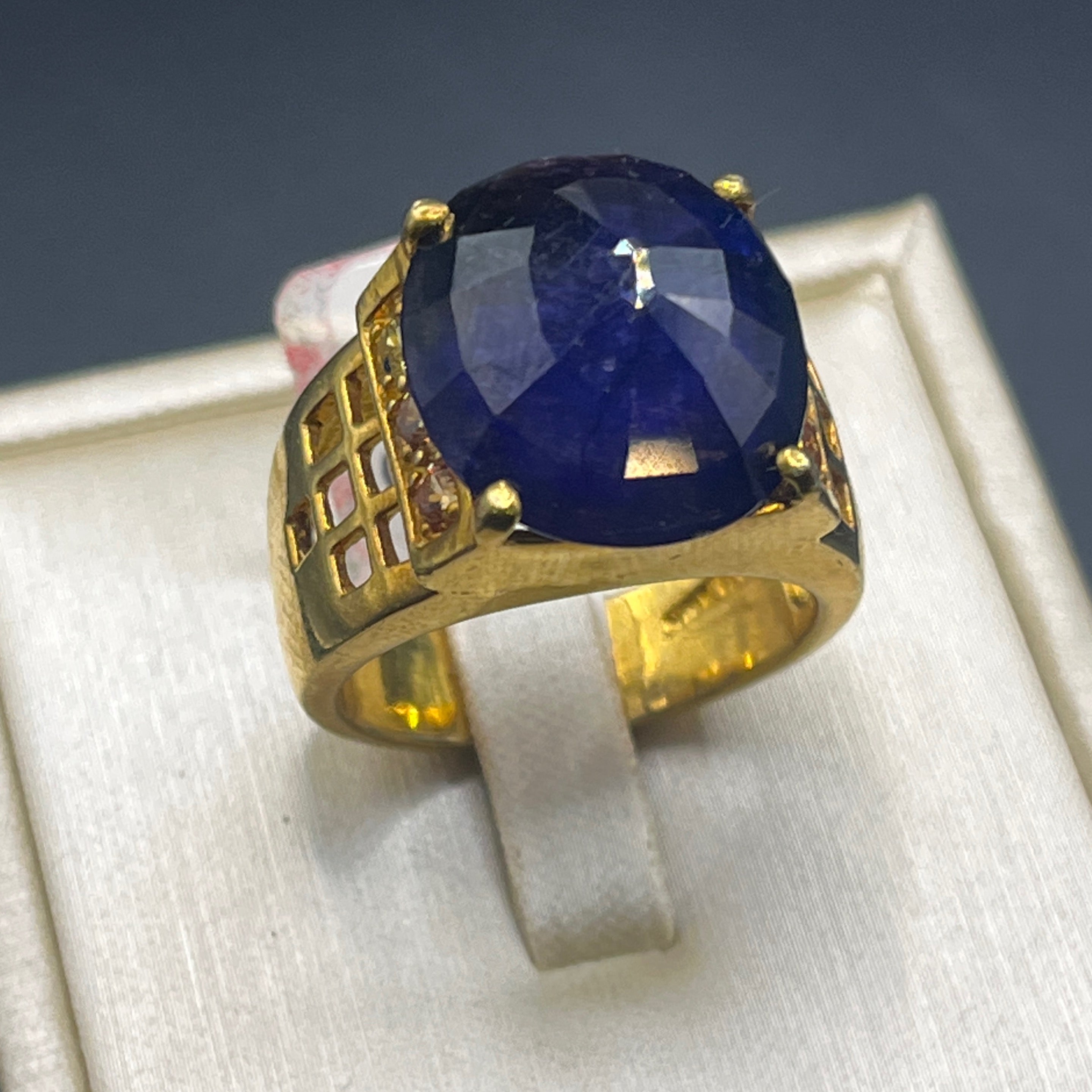 Royal Blue sapphire sugarloaf cutting | Siam Exclusive Gems & Jewelry USA